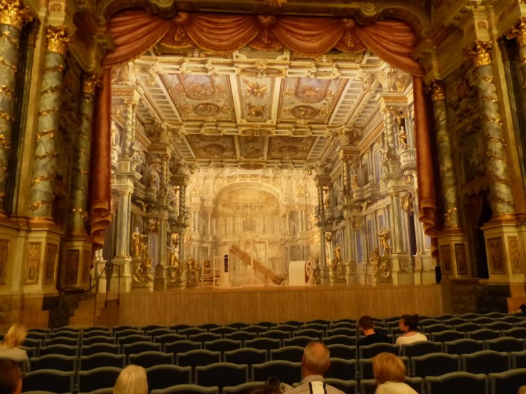 Burgenstrasse: Markgräfliches Opernhaus Bayreuth - EINFACHRAUS.EU